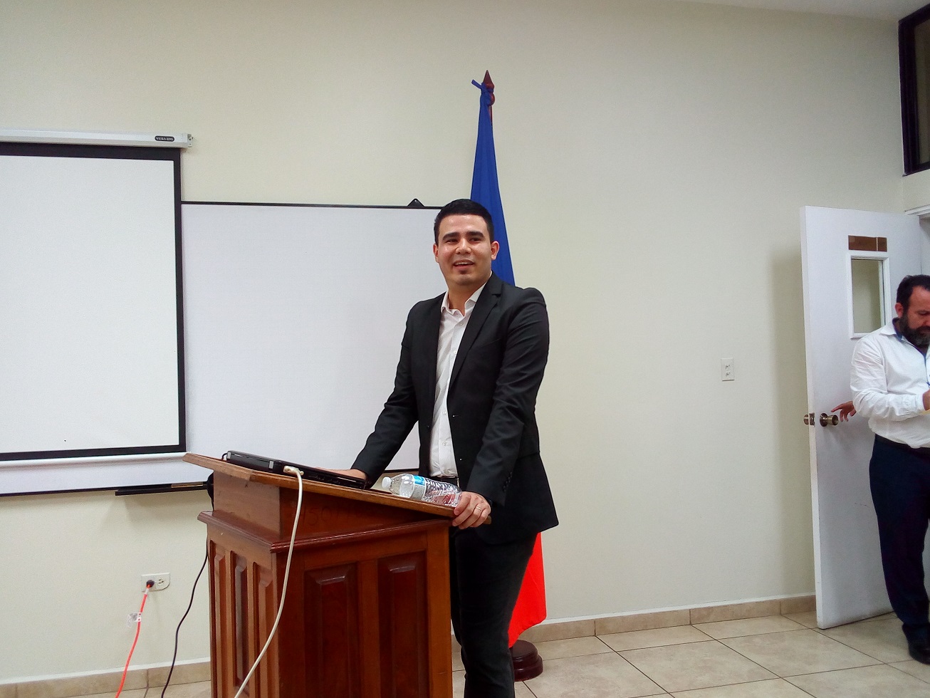 dpg.upnfm.edu.hn - Defensa de Tesis, Construcción del significado de ...